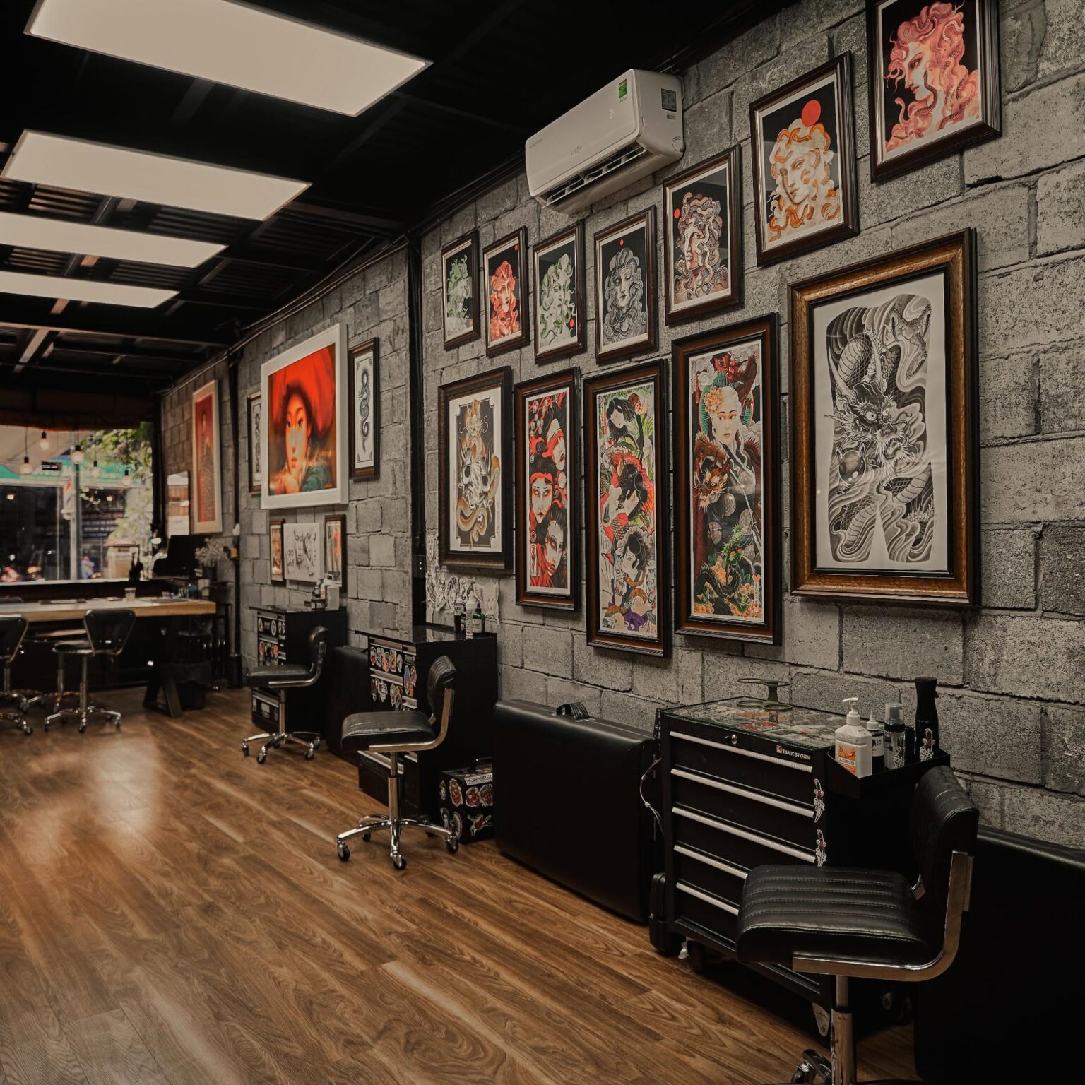 Discover the Experience of Tattooing in Vietnam: Benefits and Risks ...