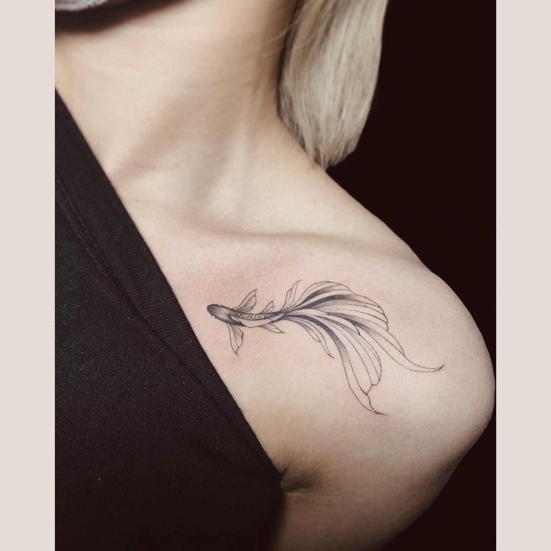 Explore 10 Elegant Fine Line Tattoo Ideas
